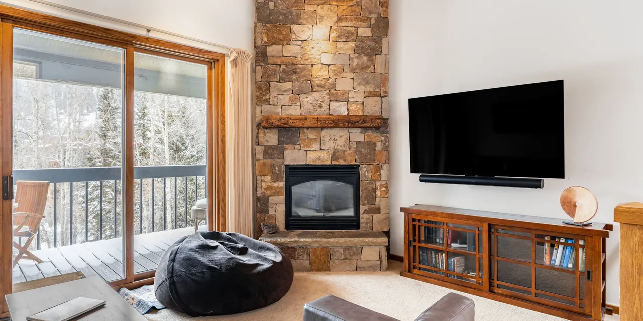 Riverside Condos C202 in Telluride by AvantStay® | Book Direct & Save!
