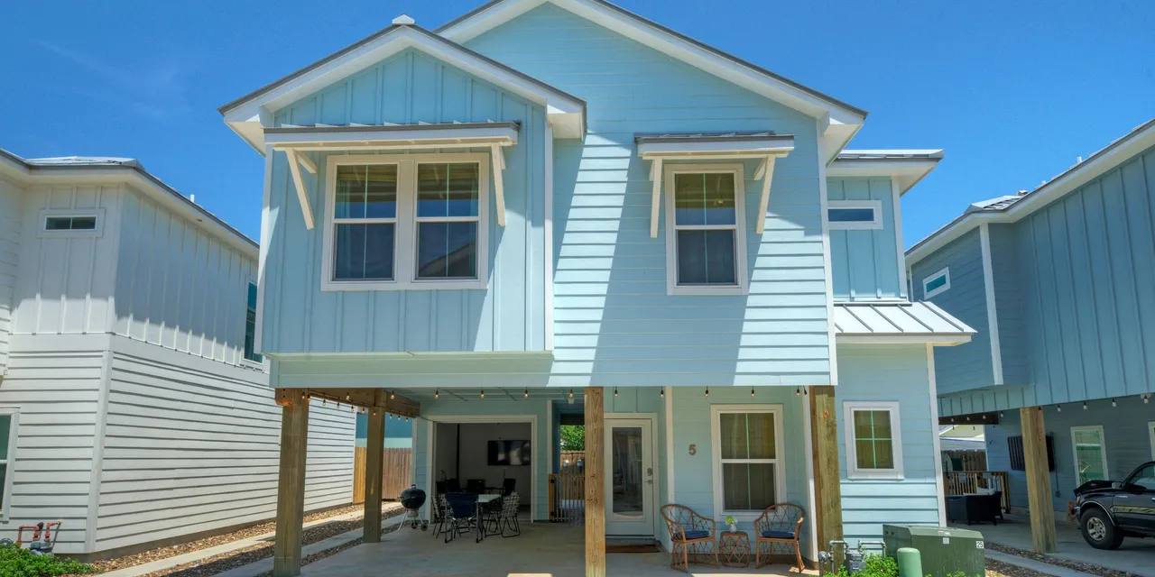 Shore Thang in Port Aransas by AvantStay® | Book Direct & Save!