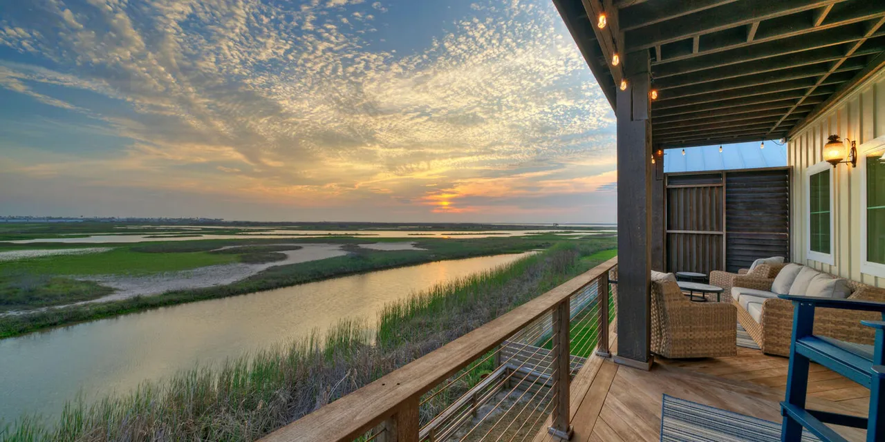 Sunset Hideaway in Port Aransas by AvantStay® | Book Direct & Save!