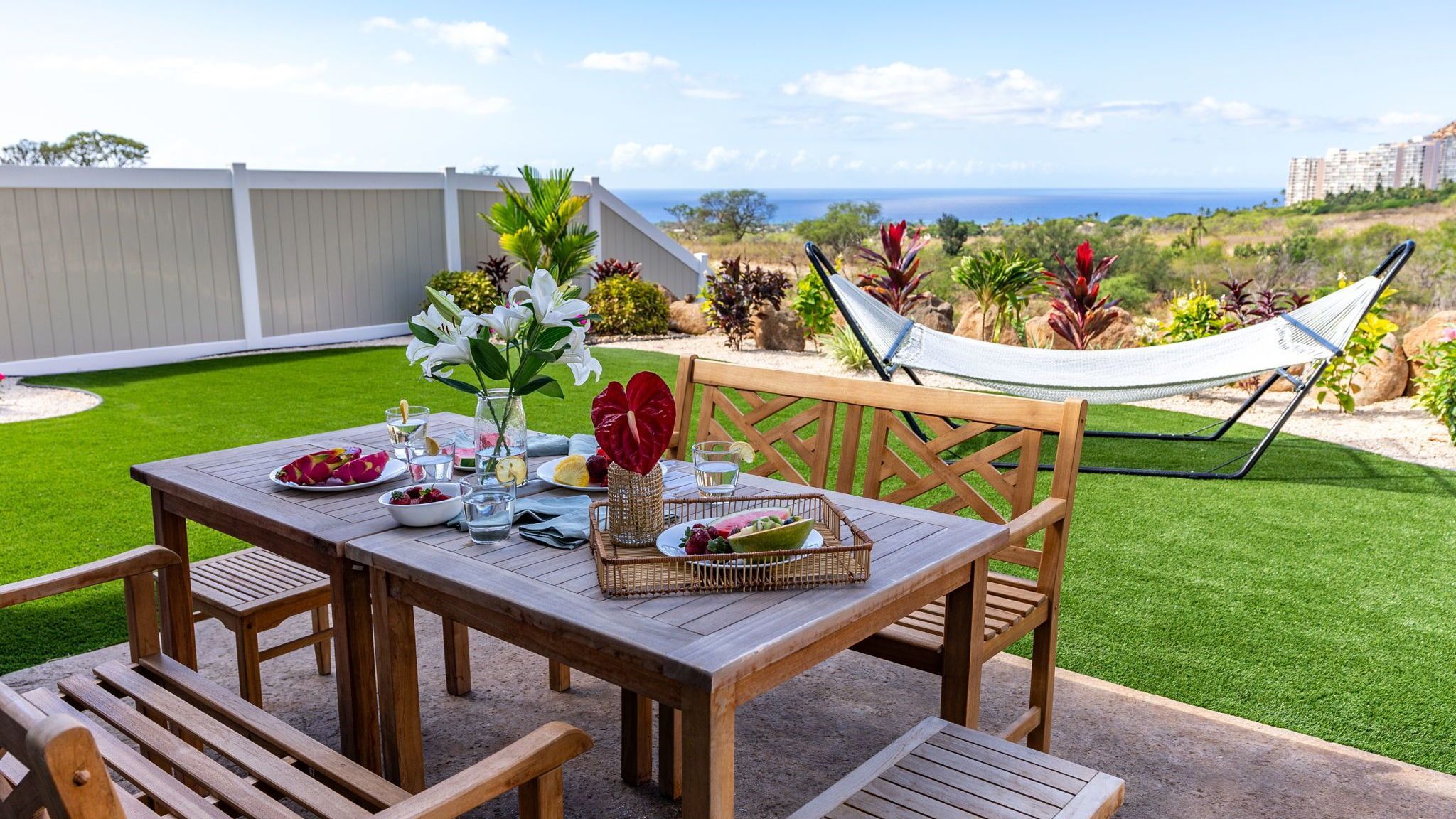 Stunning Ocean Views And Shared Pool - Luxurious Hawaiian Escape - O‘ahu, HI