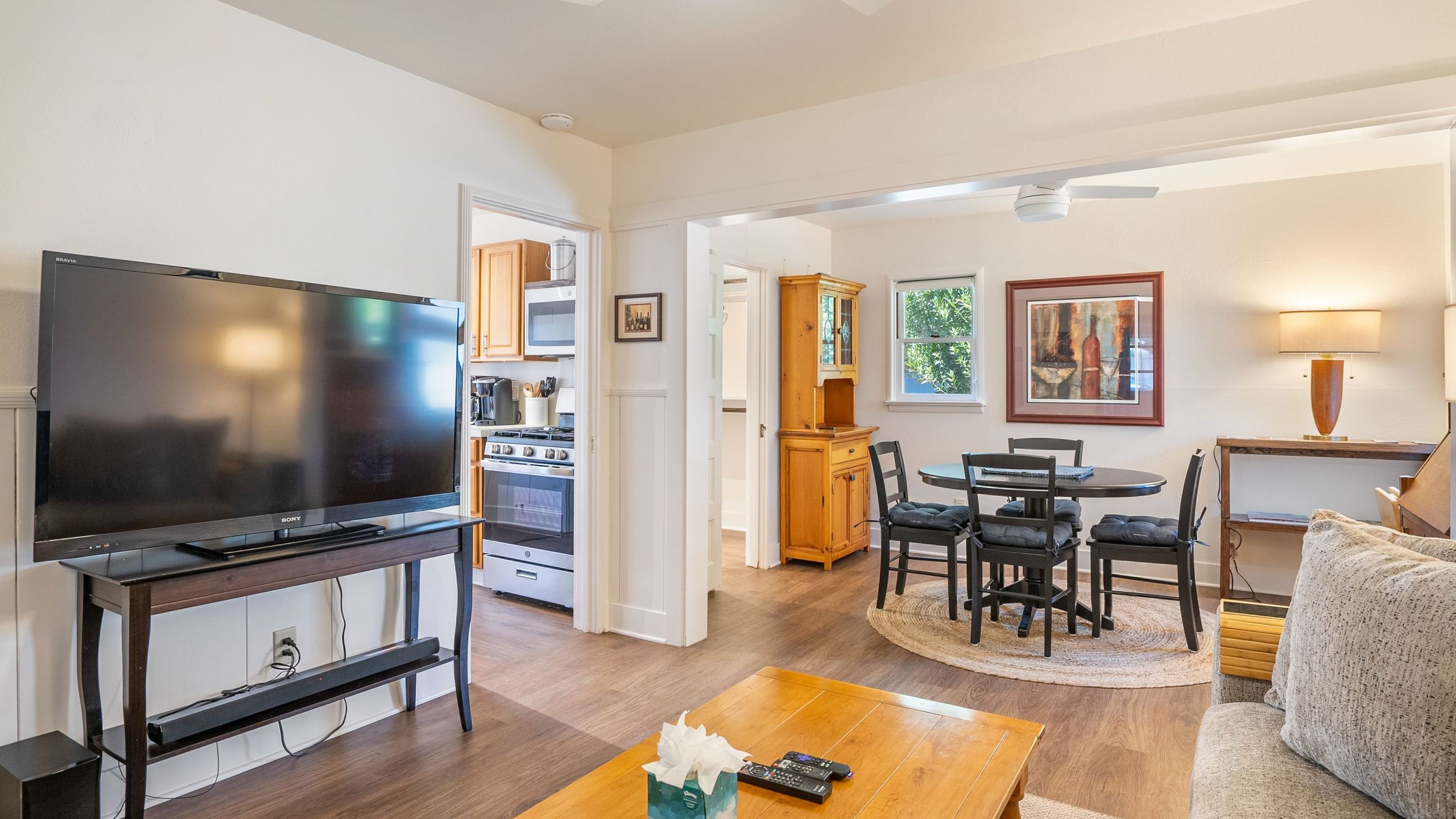 7th Street Sanctuary By Avantstay | Walk To Downtown + Sun Porch | Paso Robles - Paso Robles, CA