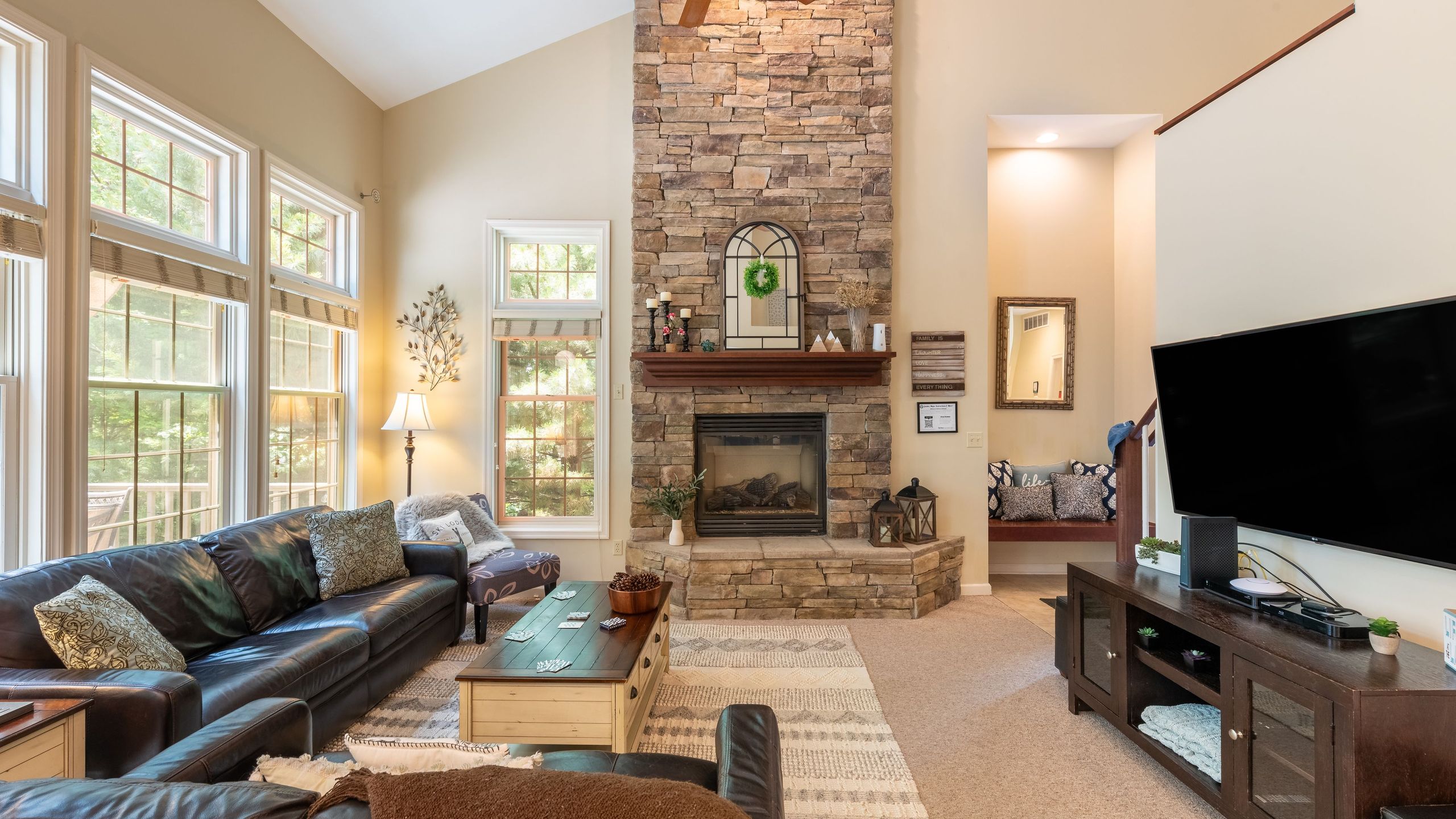 Highland Hideaway By Avantstay | Group Poconos Retreat W/ Patio + Game Room + Lake/pool Passes Included - 펜실베이니아