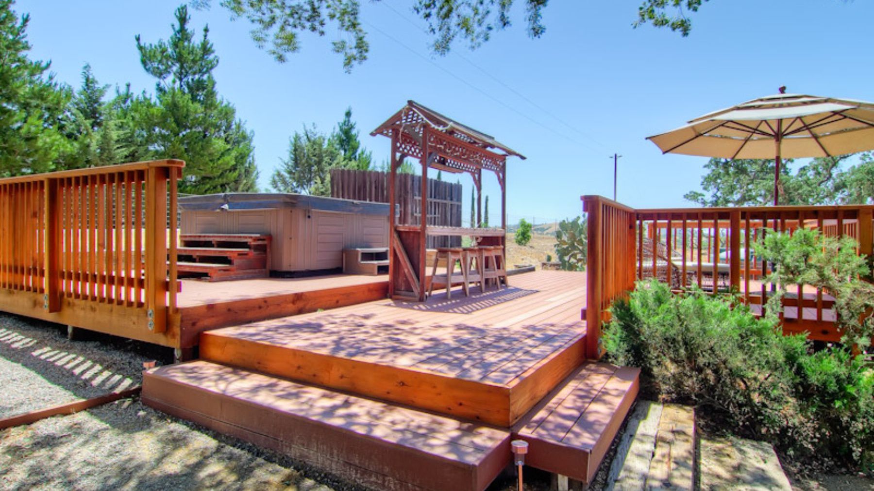 Las Palmas By Avantstay | Sauna + Hot Tub + Game Room | Patios + Hilltop Countryside Views - Paso Robles, CA