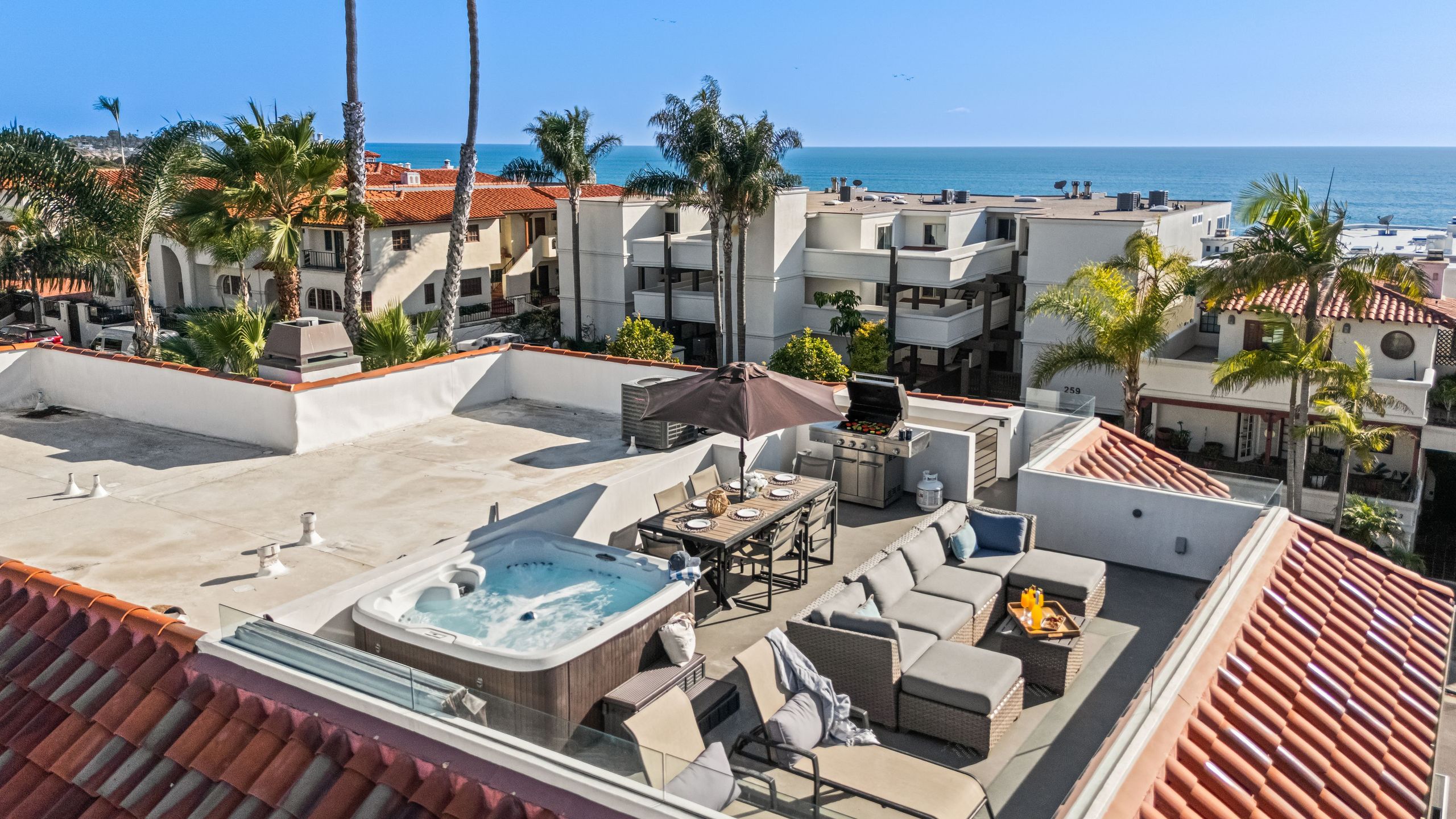 Ocean View Rooftop Patio And Hot Tub - Stunning Coastal Getaway - San Clemente, CA
