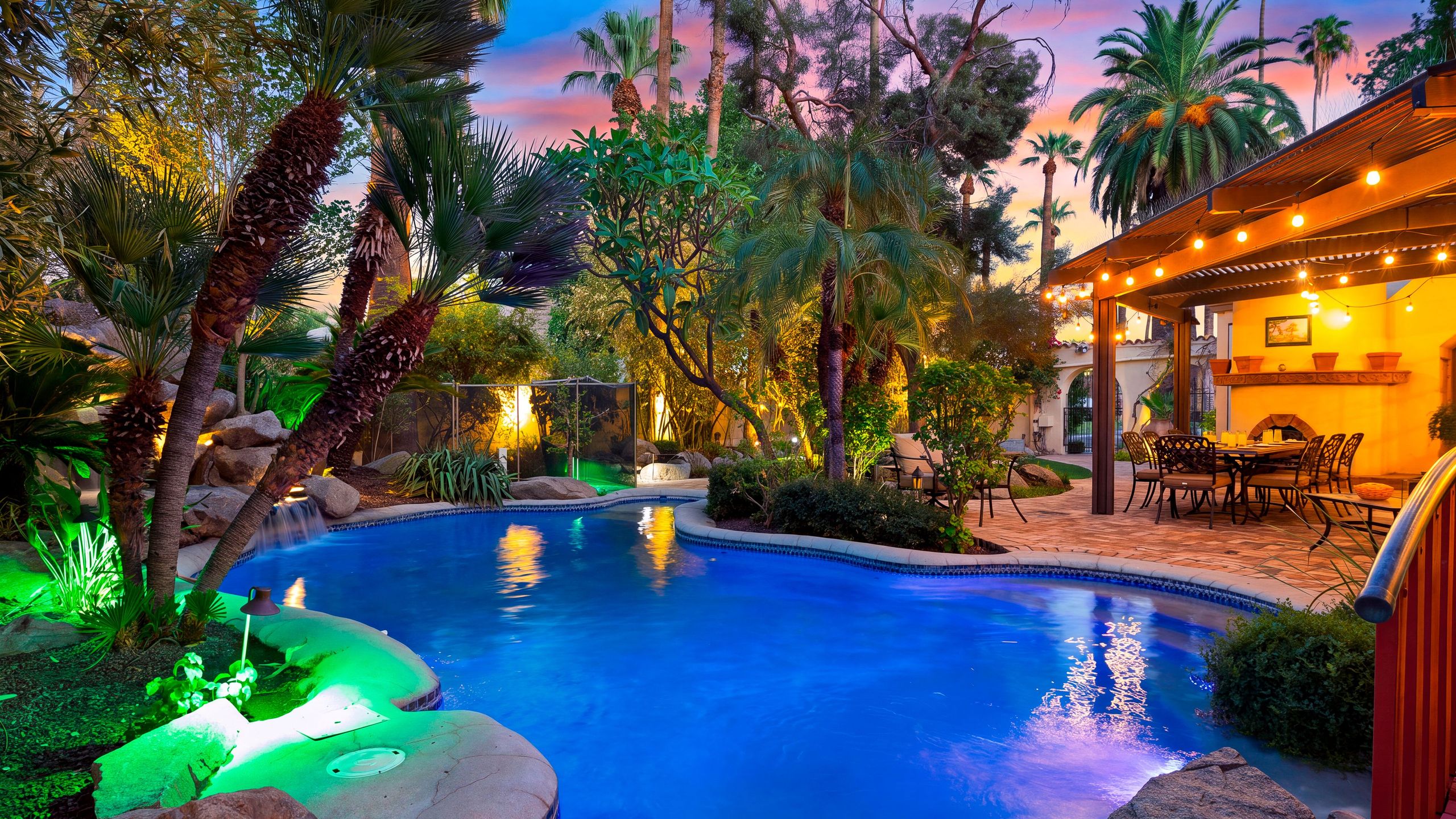 Palm Manor By Avantstay | Historic Home + Private Pool | Pergola Dining + Lawn | Mins To Downtown - Phoenix, AZ
