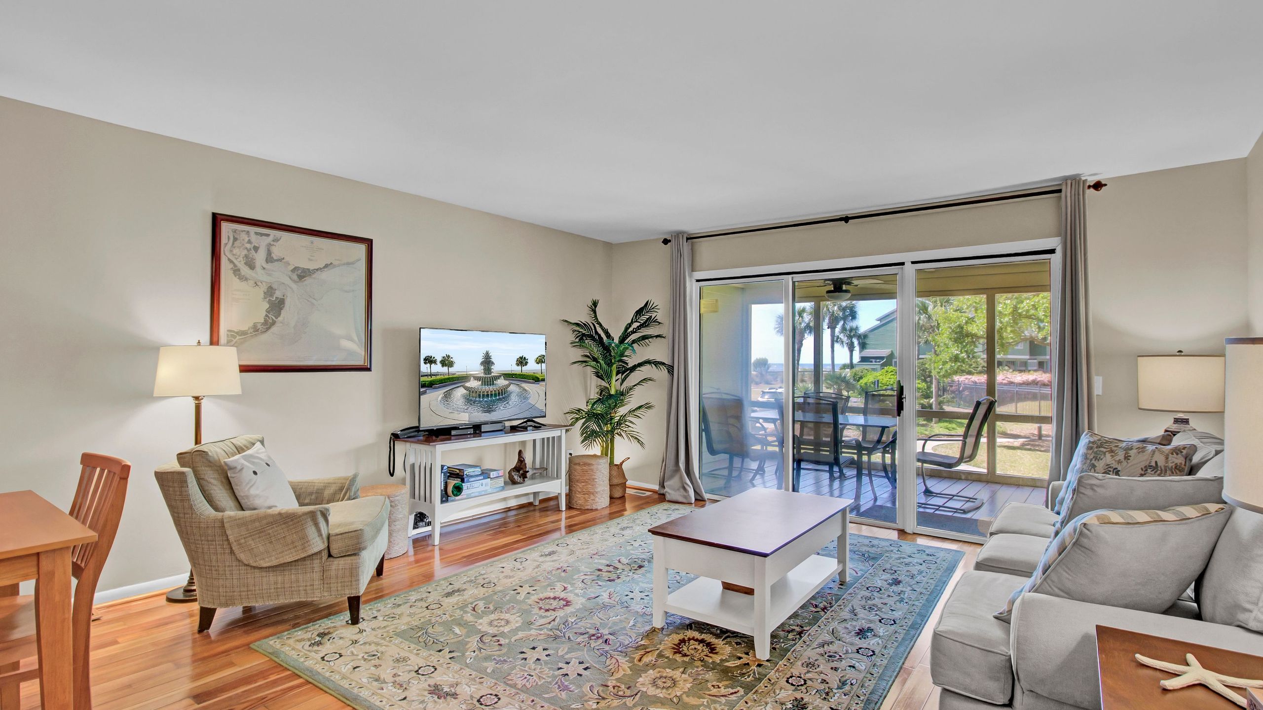 3c Mariners Walk By Avantstay | Beach & Pool Access, Enclosed Porch - マウントプレザント, SC