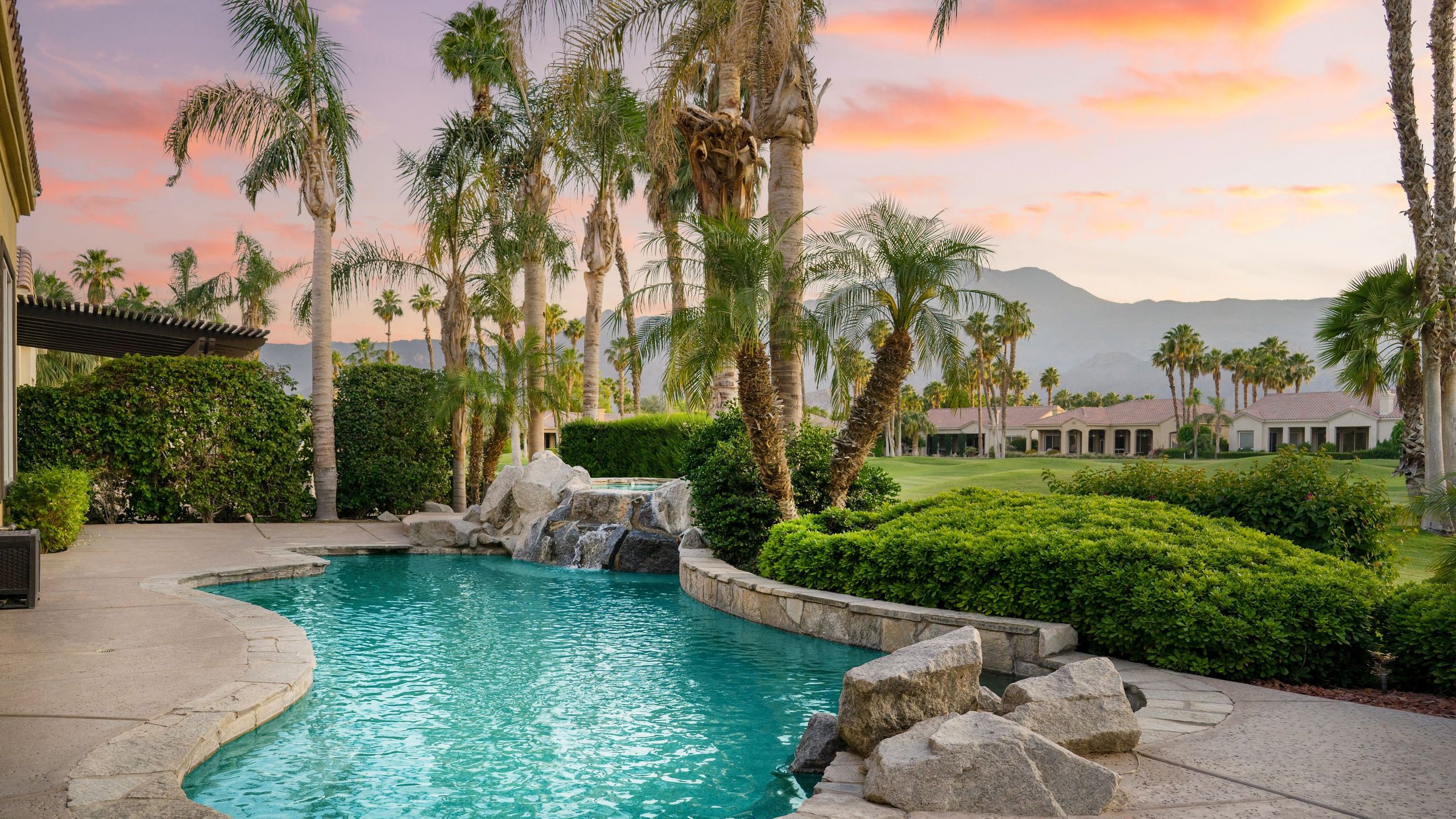 Spacious 5br Desert Oasis: Pool, Hot Tub, & Fire Pit | Pga West Golf Course - La Quinta, CA