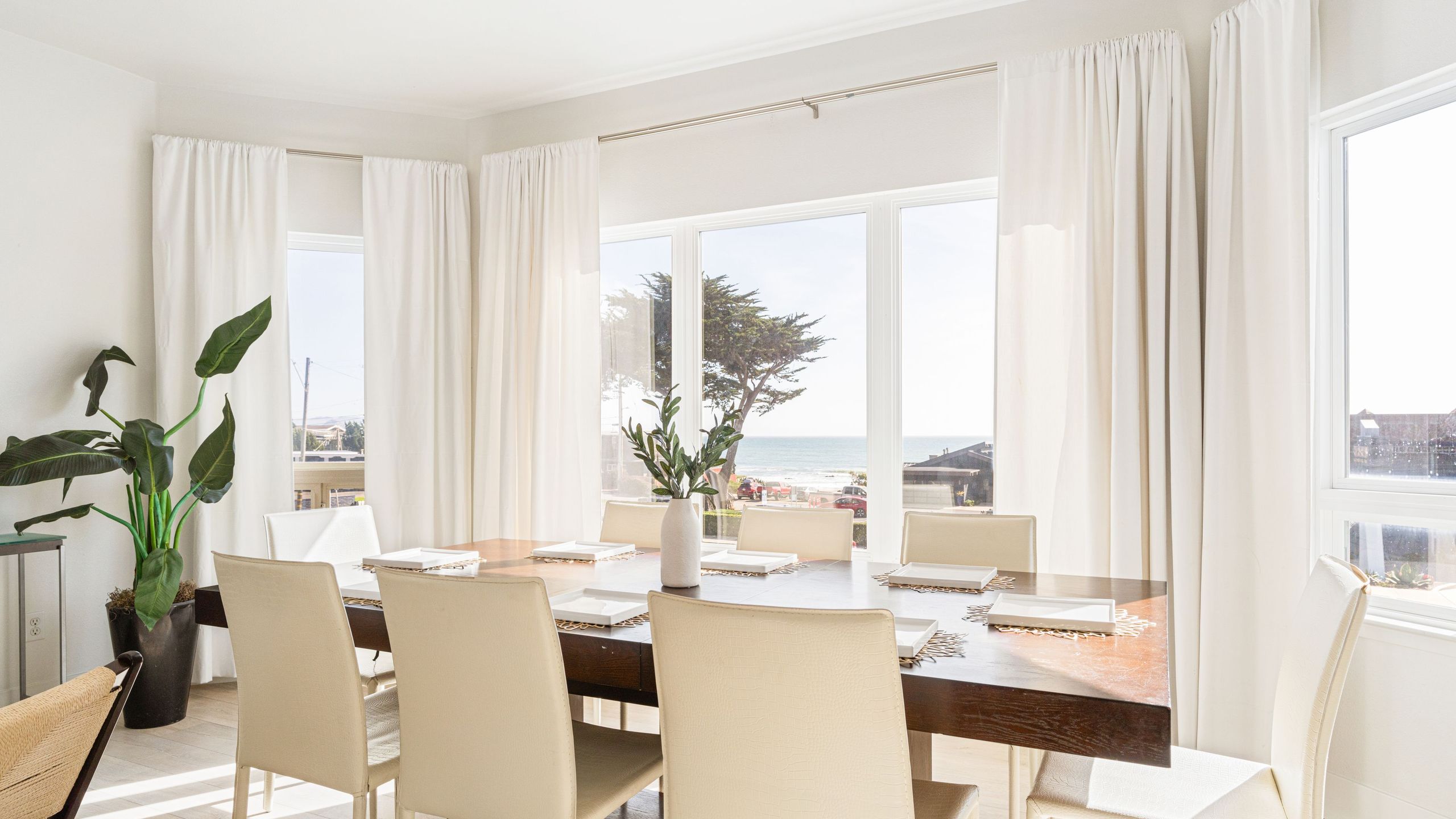 Charming Coastal Retreat With Firepit Lounge - Bright And Inviting Escape - Cayucos, CA