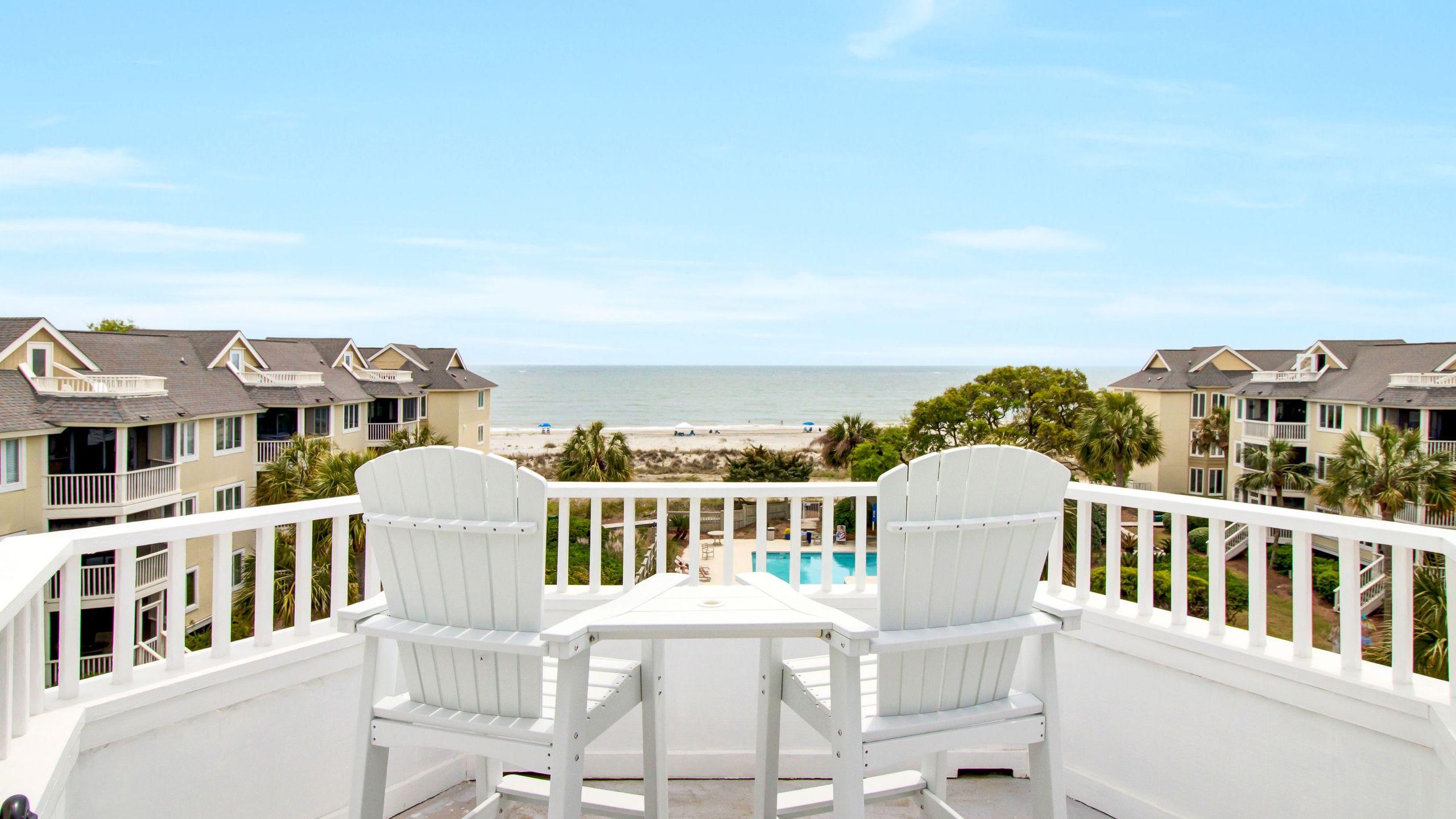 303 D Port O Call By Avantstay | Oceanfront Penthouse - Isle of Palms, SC