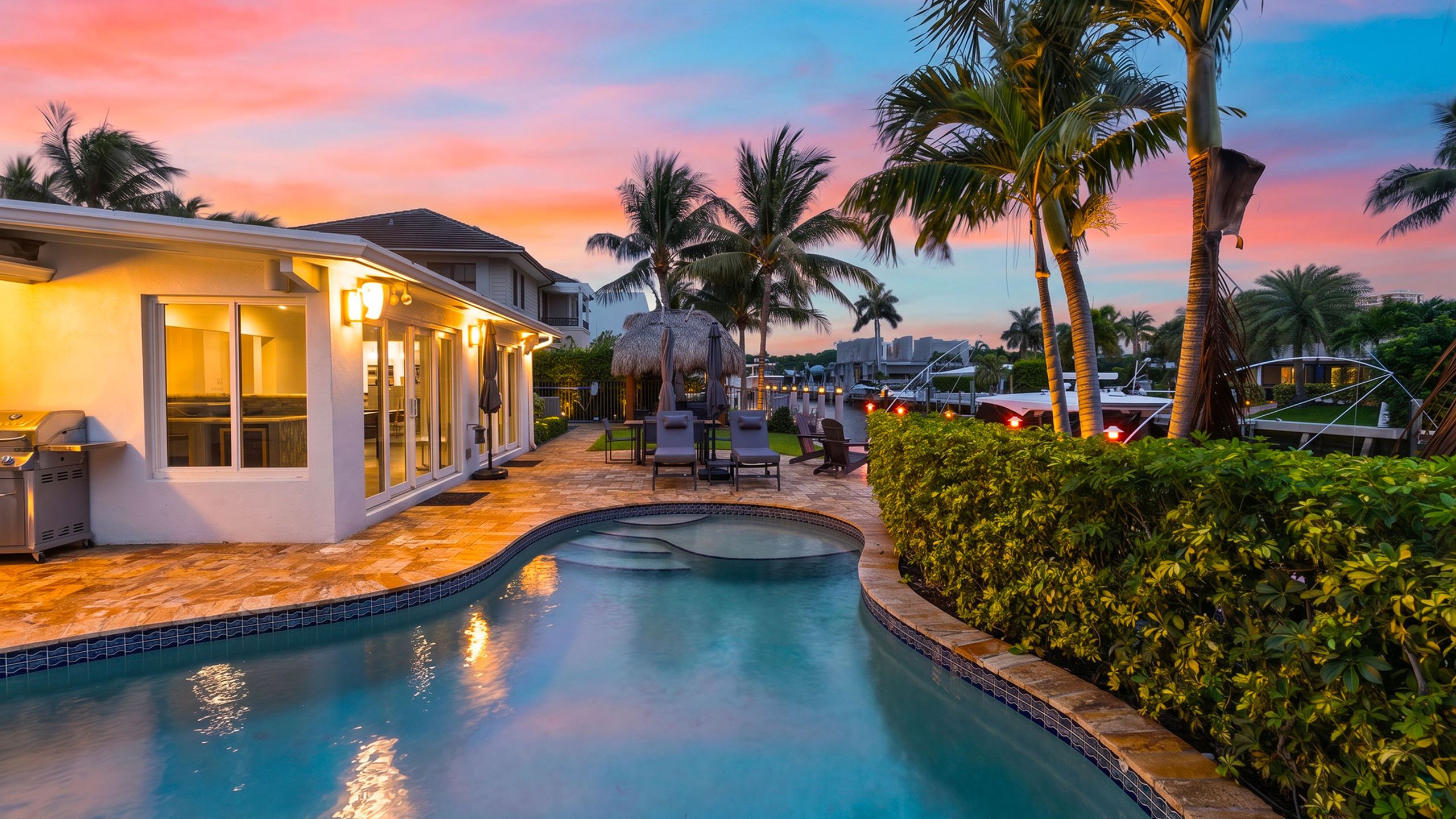 Coral Current By Avantstay | Private Pool + Pool Table + Al Fresco Dining | Canal Front + Boating - Pompano Beach, FL