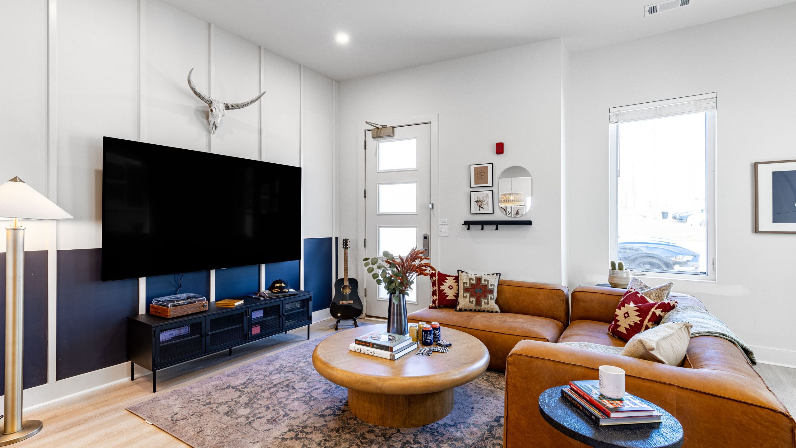Outrider Buyout - 2 Units - Dt Nashville By Avantstay - Nashville, TN