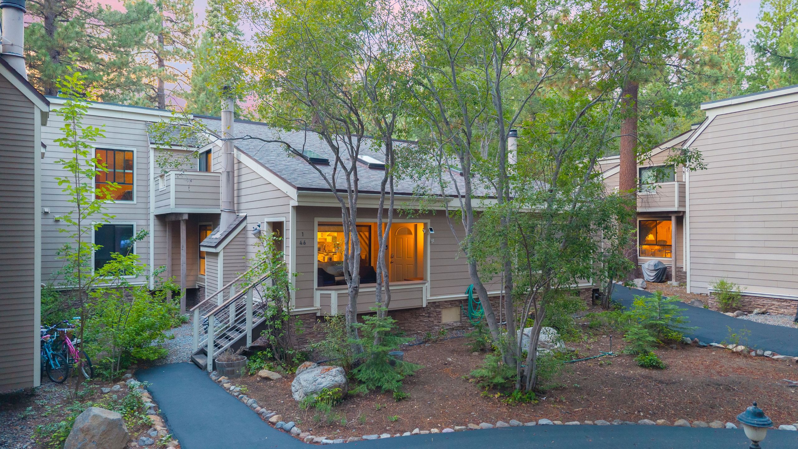Charming Retreat With Pool Access And Scenic Hiking Trails - Cozy Escape - Carson City, NV