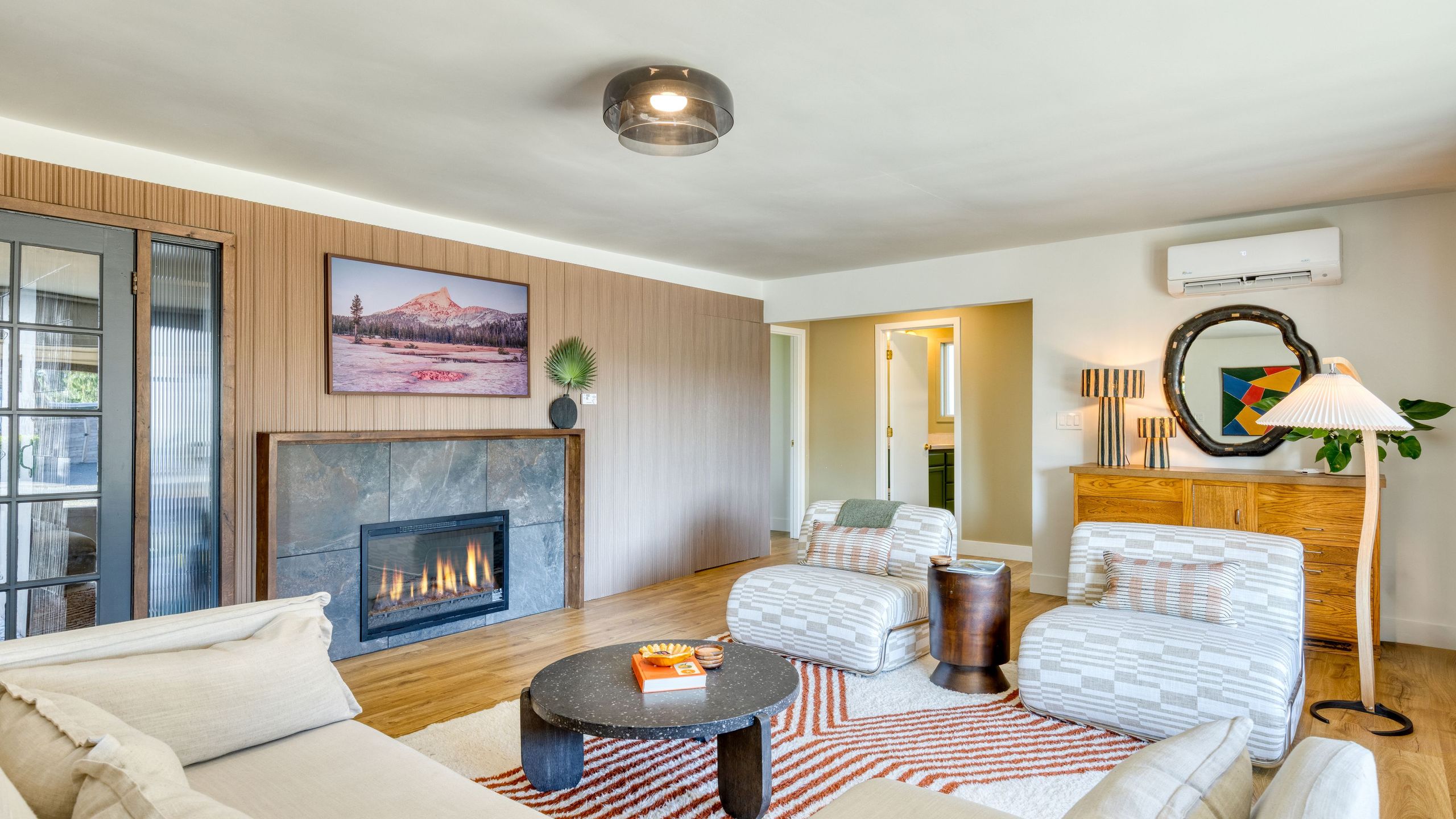 Charming Coastal Retreat With Cozy Fireplace And Outdoor Firepit - Inviting Escape - Manzanita, OR
