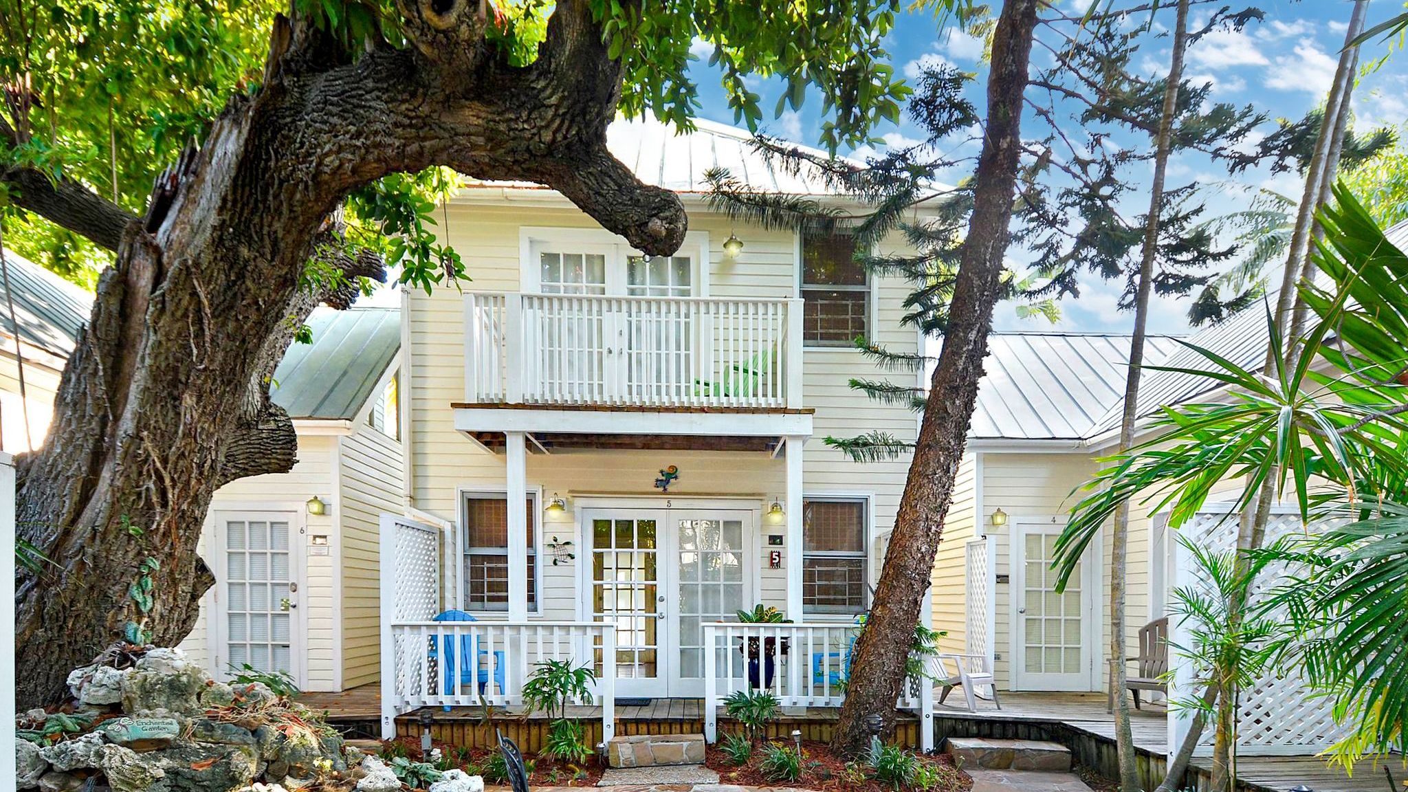Tranquility By Avantstay | Close To Duval St W/ Bbq & Shared Pool - Key West, FL