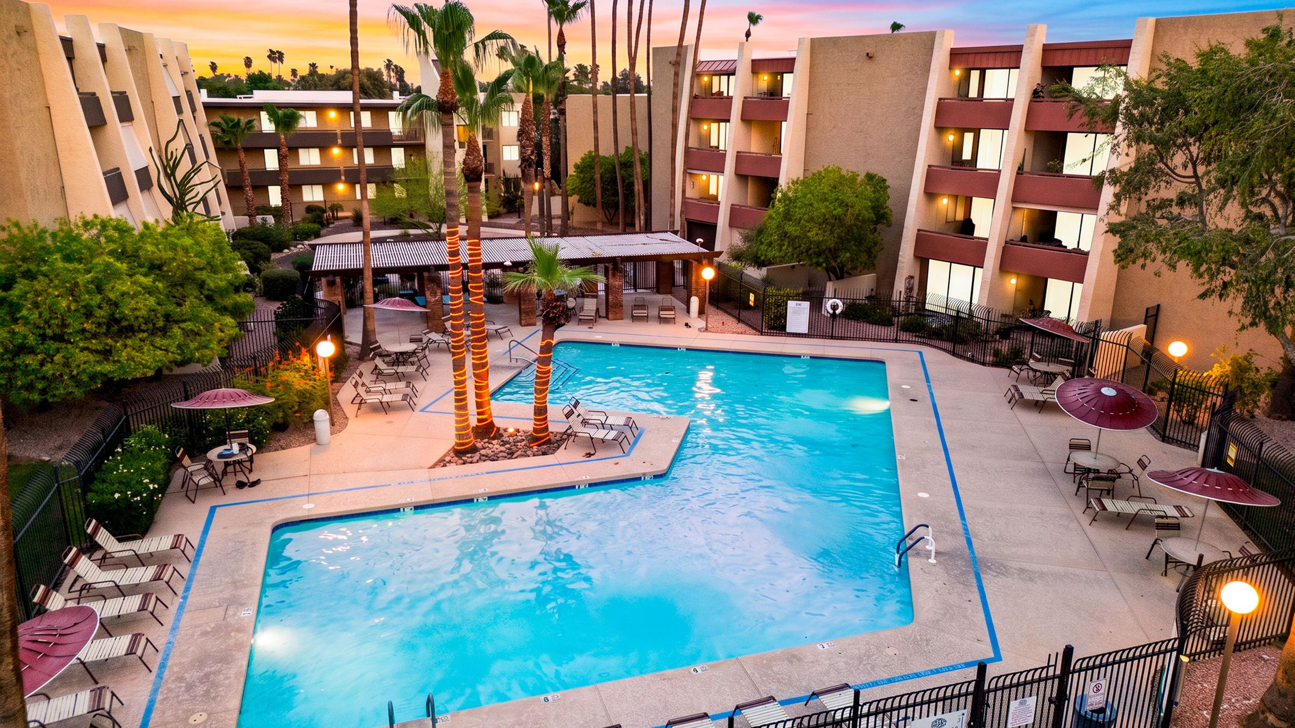 Camelback Cabana By Avantstay | Resort Pool + Spa + Balcony | Fashion Square + Echo Canyon Trail - Scottsdale, AZ