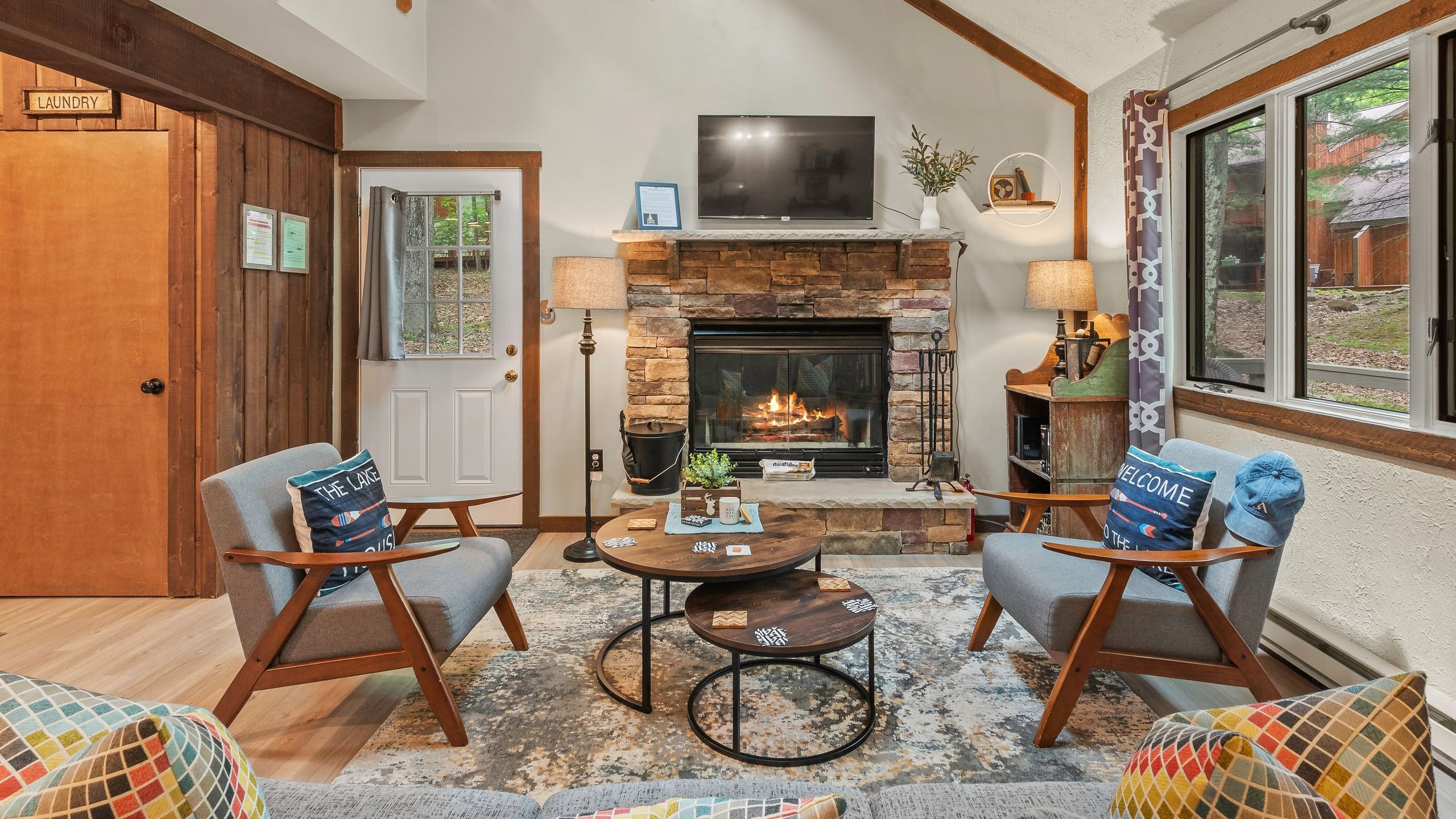 Free Lake Passes, Pool + Amenities, Deck W/ Bbq | Boulder Point By Avantstay - Lake Harmony, PA