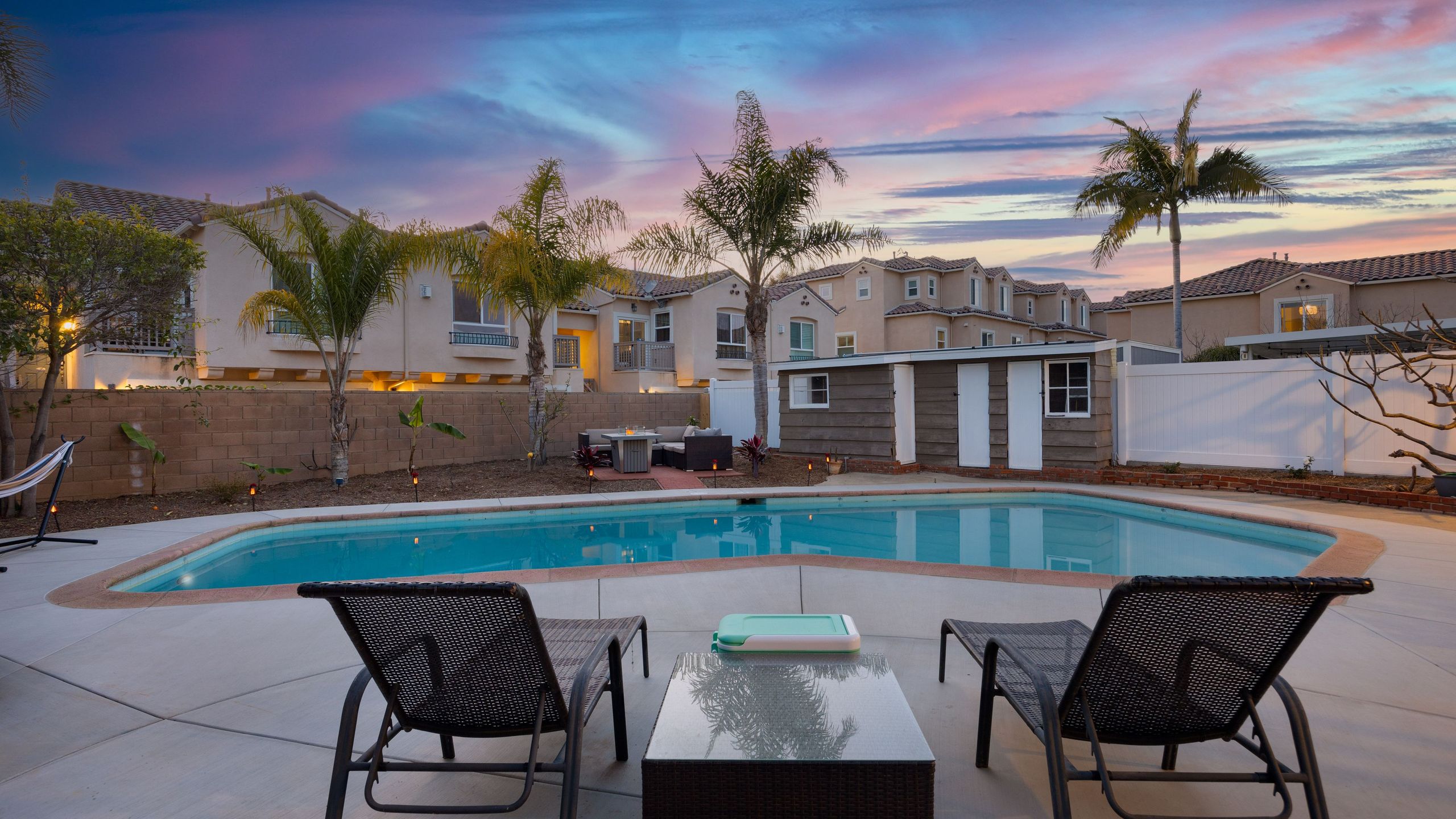 Stunning Outdoor Oasis With Pool And Fire Pit - Exquisite Coastal Retreat - Carlsbad, CA