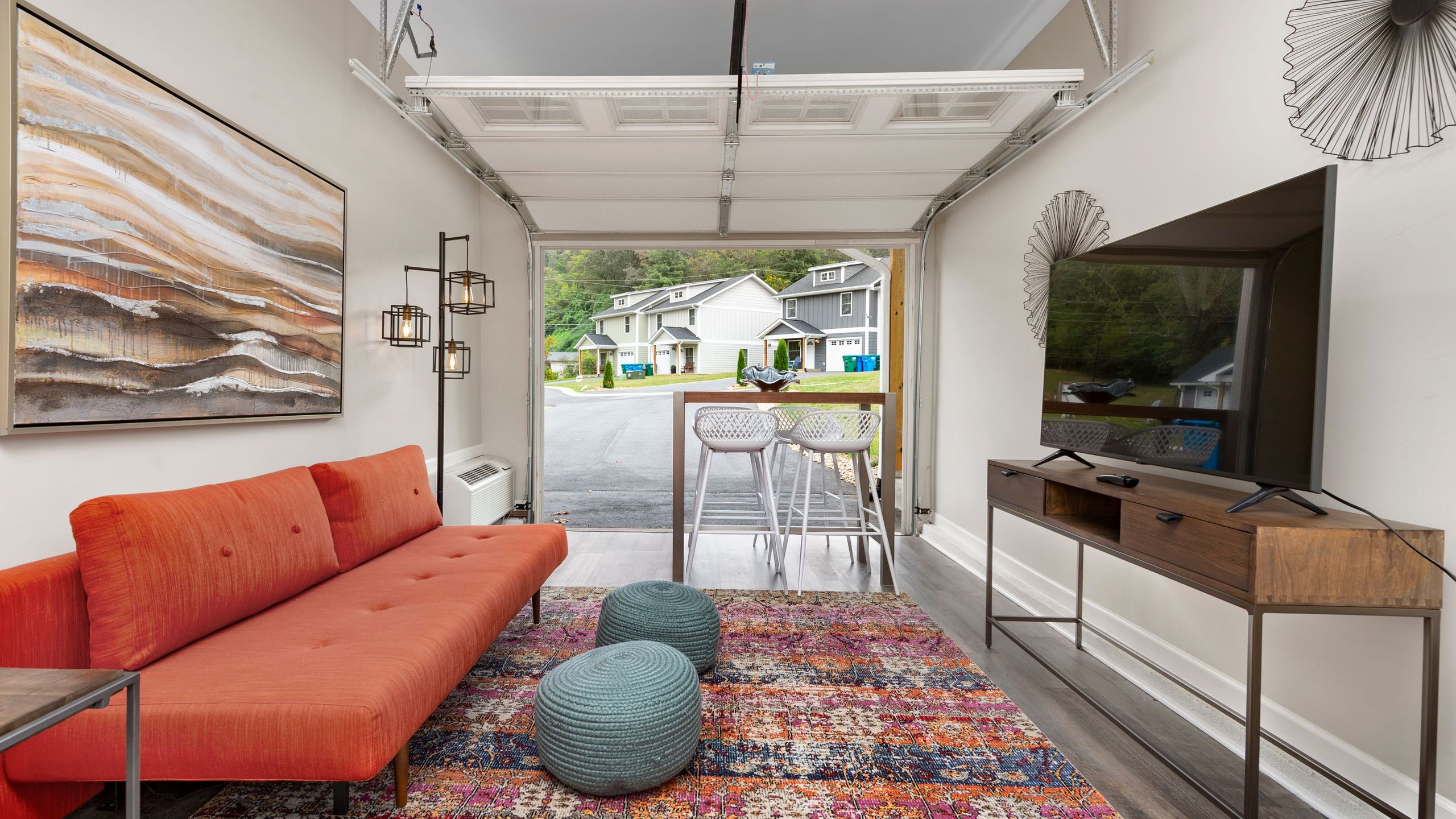 Charming Getaway With Tranquil Stream And Cozy Outdoor Space - Delightful Retreat - Asheville, NC