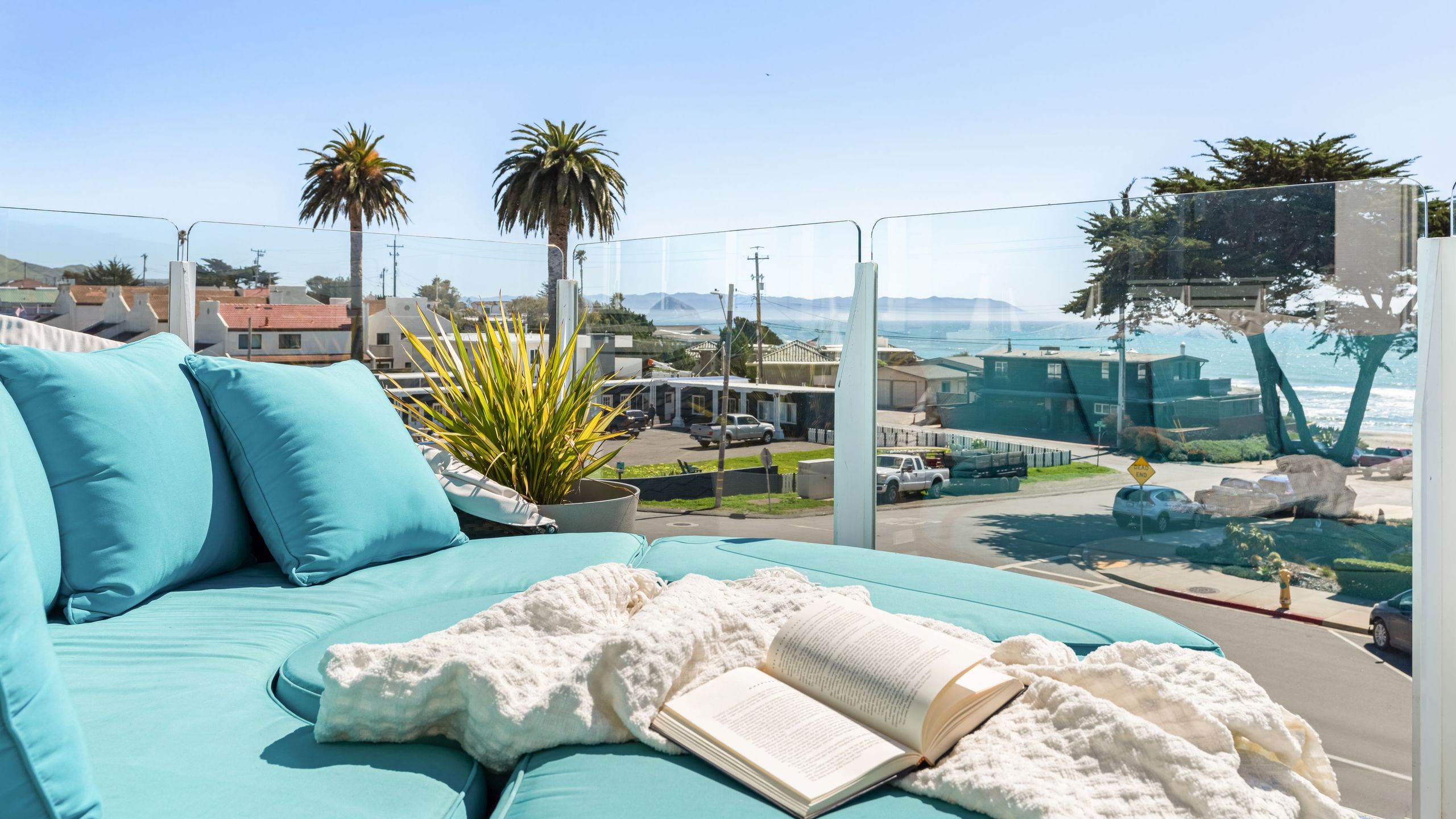 Charming Coastal Escape With Outdoor Lounge - Breezy And Inviting - Cayucos, CA