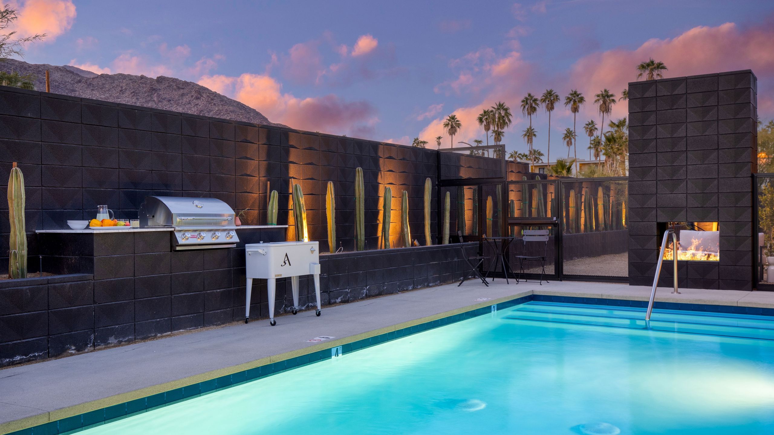 Spacious Outdoor Oasis With Pool And Bocce Ball - Stylish Retreat - Palm Springs, CA