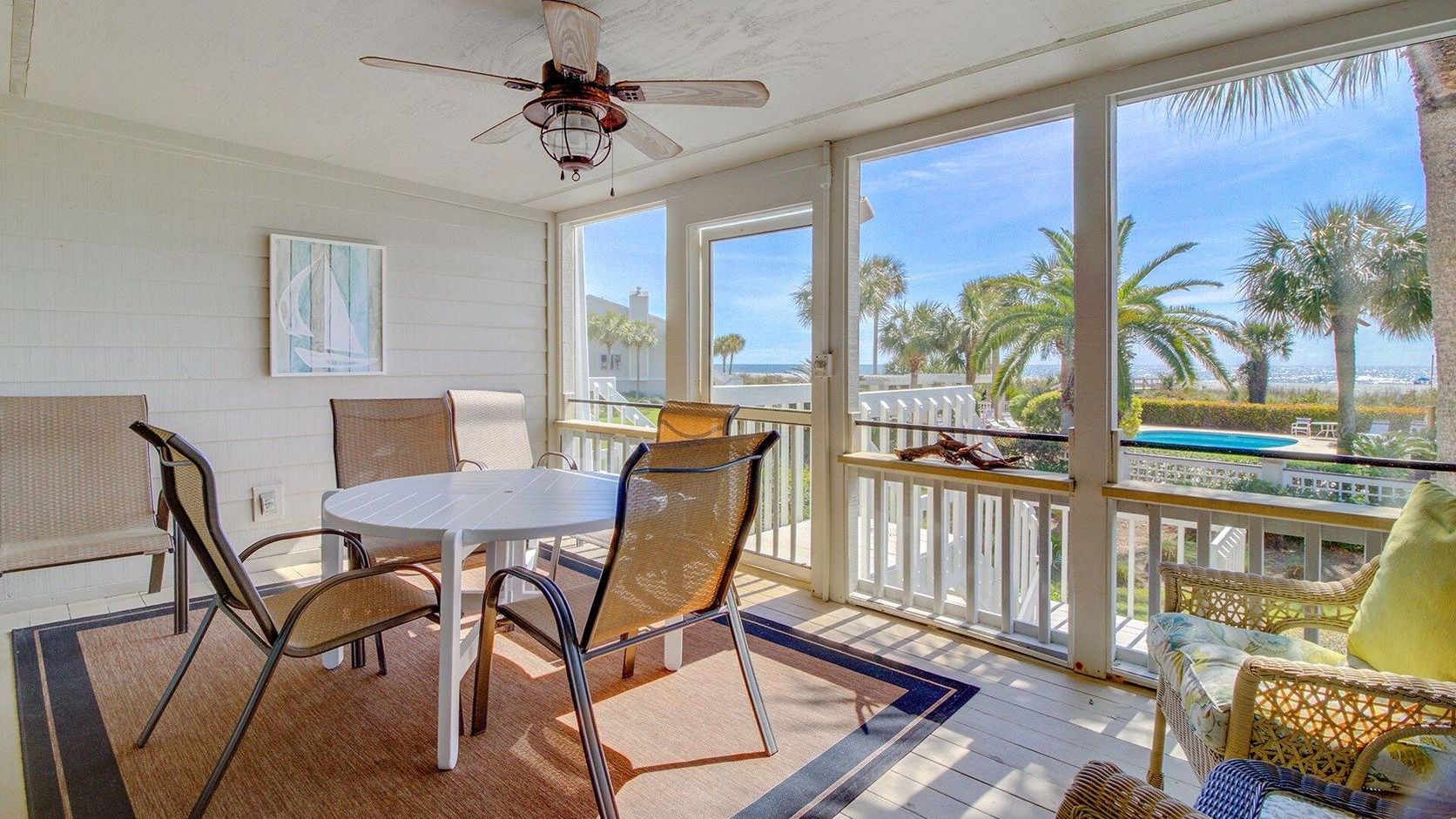 Ocean And Pool Views With Spacious Deck - Stunning Family Retreat - Isle of Palms, SC