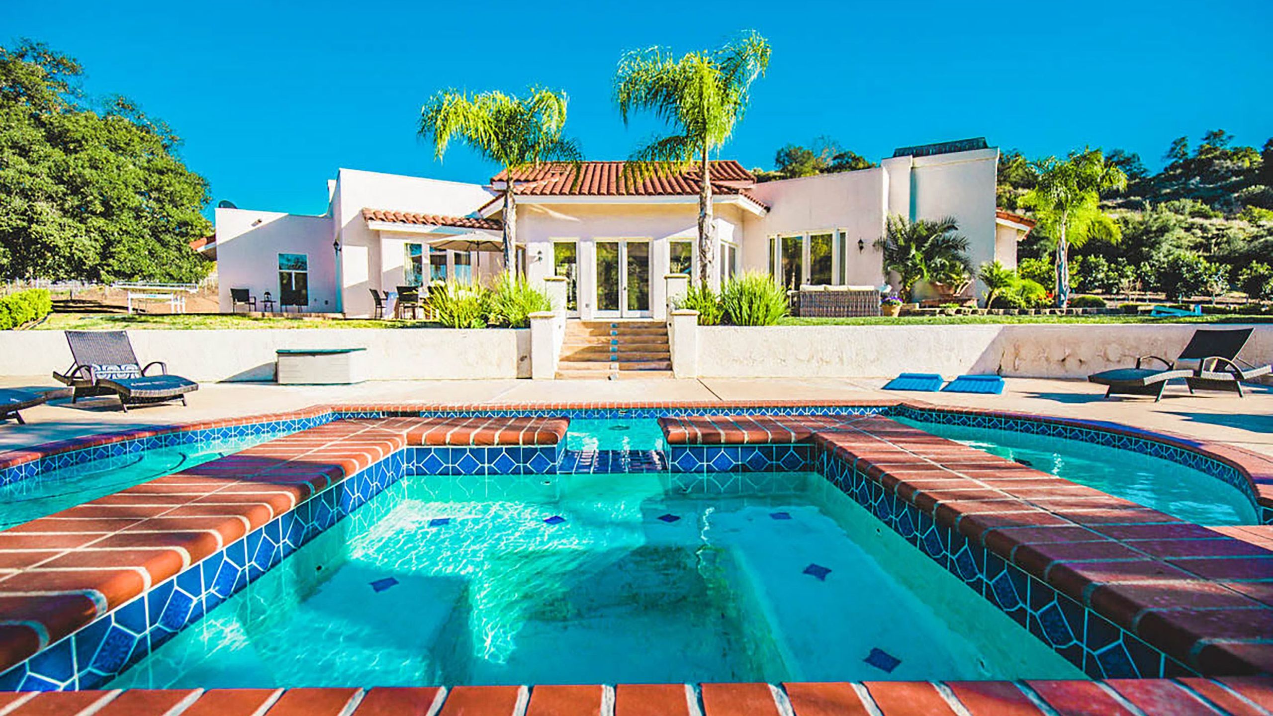 Serene Oasis With Pool And Game Area - Stunning Vineyard Retreat - Temecula, CA
