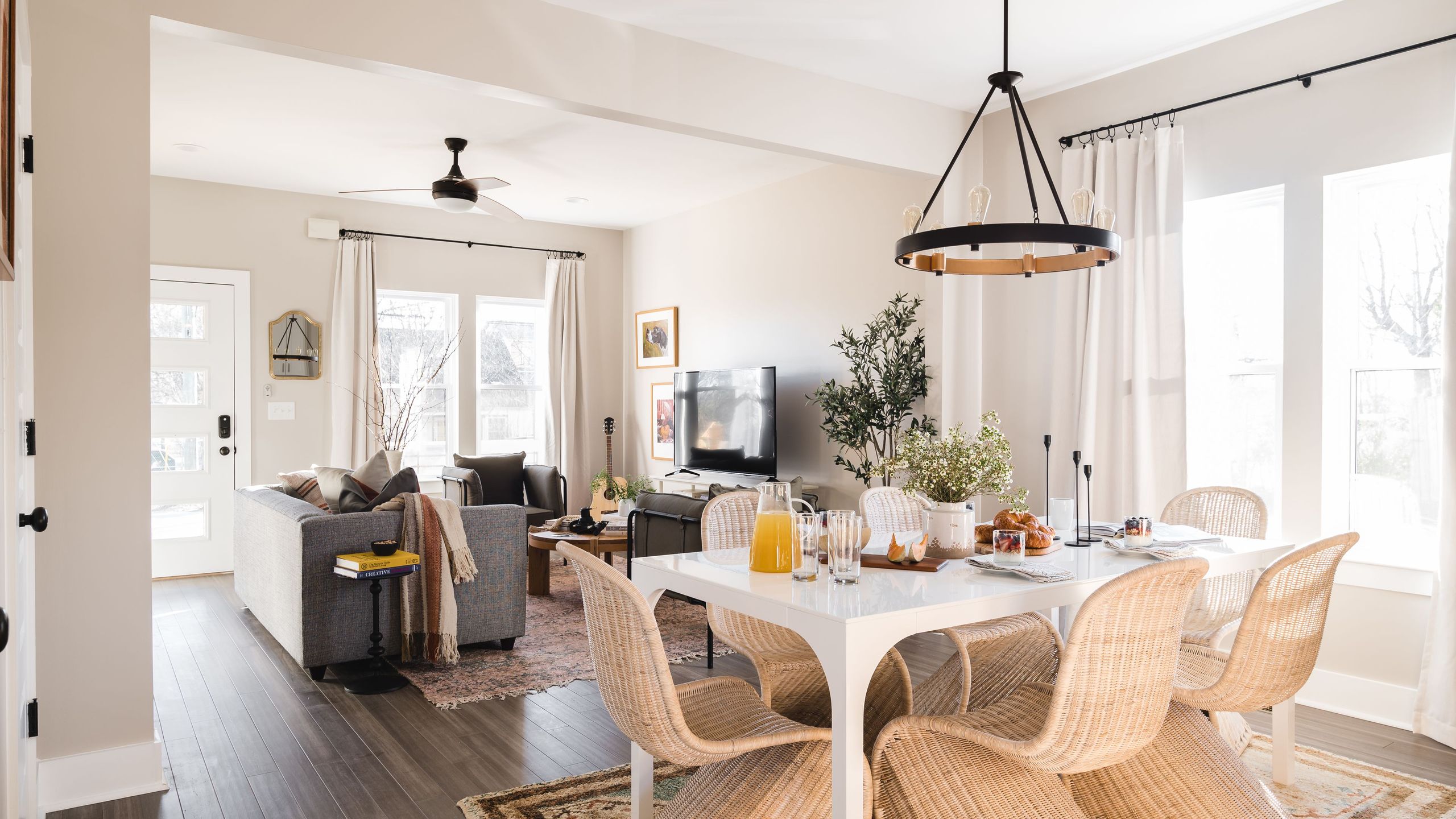 Stapleton By Avantstay | Bright & Contemporary Home In Nashville! - Nashville, TN